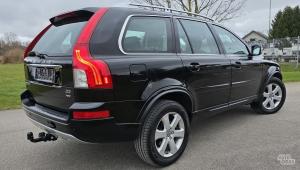 Melns Volvo XC90 2014 Šauļi, ar dzinēja tilpumu 2.40 L un nobraukumu 225 tūkst. km par 12450 €, foto 16 vietnē AUTOMOTO.COM.LV