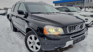 Black Volvo XC90 2014 in Siauliai, with an engine capacity of 2.40 L and mileage of 225 thousand km for 12300 €, photo 2 on AUTOMOTO.COM.LV