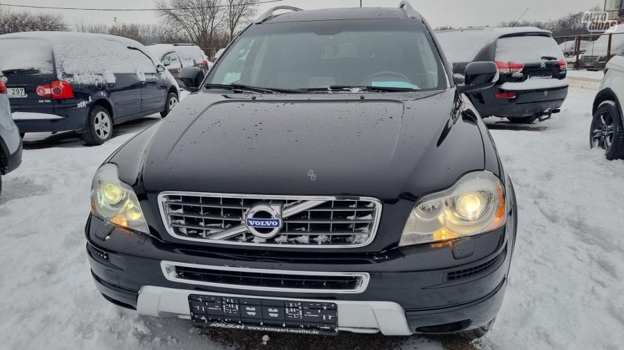 Black Volvo XC90 2014 in Siauliai, with an engine capacity of 2.40 L and mileage of 225 thousand km for 12300 €, photo 3 on AUTOMOTO.COM.LV