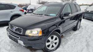 Black Volvo XC90 2014 in Siauliai, with an engine capacity of 2.40 L and mileage of 225 thousand km for 12300 €, photo 5 on AUTOMOTO.COM.LV