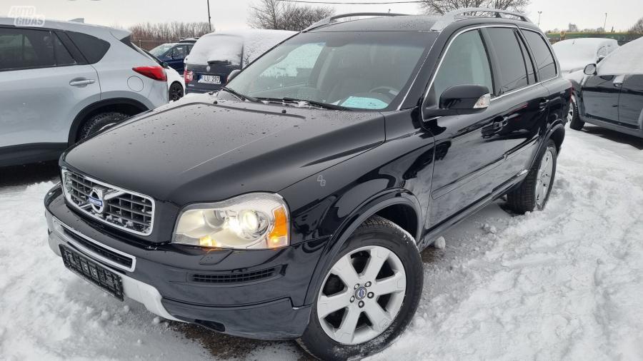 Black Volvo XC90 2014 in Siauliai, with an engine capacity of 2.40 L and mileage of 225 thousand km for 12300 €, photo 5 on AUTOMOTO.COM.LV
