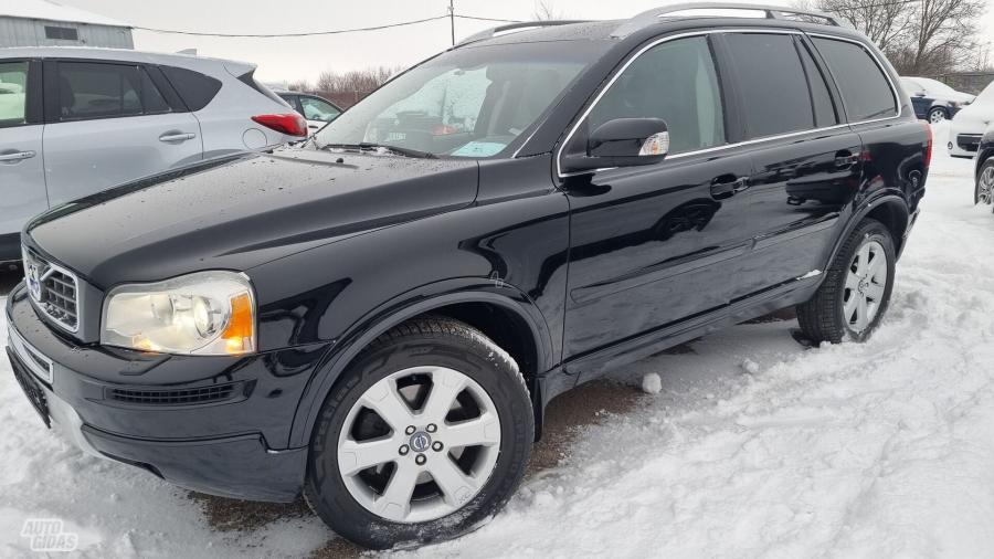Black Volvo XC90 2014 in Siauliai, with an engine capacity of 2.40 L and mileage of 225 thousand km for 12300 €, photo 6 on AUTOMOTO.COM.LV