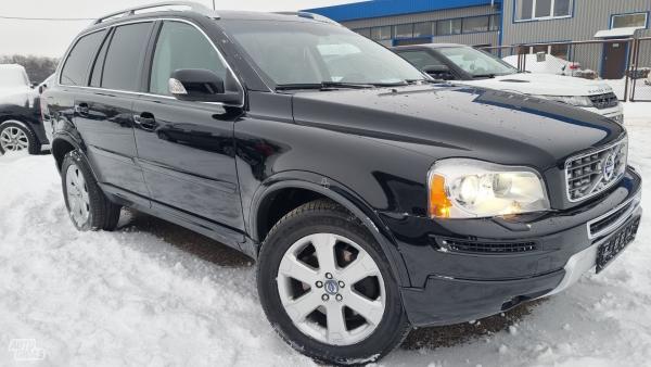 Black Volvo XC90 2014 in Siauliai, with an engine capacity of 2.40 L and mileage of 225 thousand km for 12300 €, photo 7 on AUTOMOTO.COM.LV