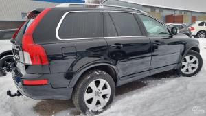 Black Volvo XC90 2014 in Siauliai, with an engine capacity of 2.40 L and mileage of 225 thousand km for 12300 €, photo 12 on AUTOMOTO.COM.LV