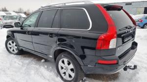 Black Volvo XC90 2014 in Siauliai, with an engine capacity of 2.40 L and mileage of 225 thousand km for 12300 €, photo 14 on AUTOMOTO.COM.LV