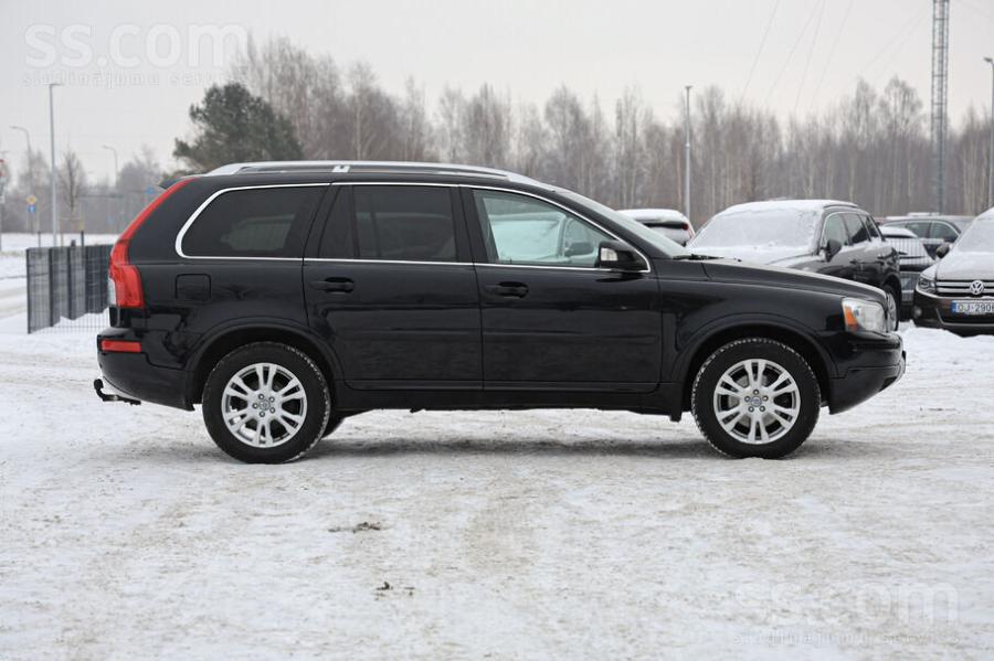 Melns Volvo XC90 2014 Jelgava, ar dzinēja tilpumu 2.40 L un nobraukumu 0 tūkst. km par 12500 €, foto 4 vietnē AUTOMOTO.COM.LV
