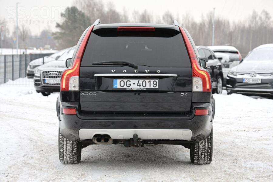 Melns Volvo XC90 2014 Jelgava, ar dzinēja tilpumu 2.40 L un nobraukumu 0 tūkst. km par 12500 €, foto 6 vietnē AUTOMOTO.COM.LV