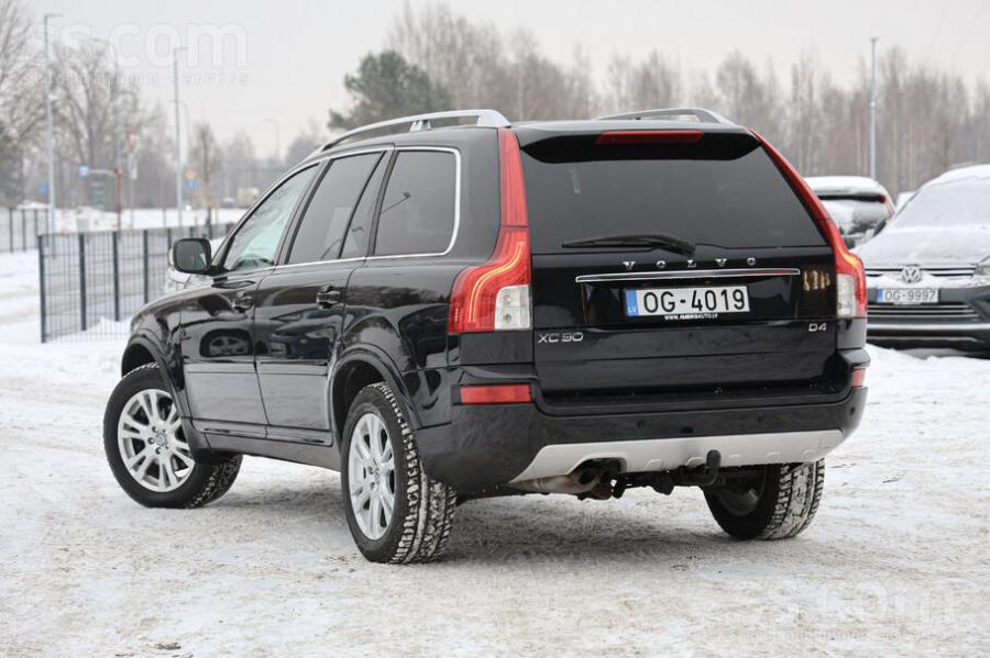 Melns Volvo XC90 2014 Jelgava, ar dzinēja tilpumu 2.40 L un nobraukumu 0 tūkst. km par 12500 €, foto 7 vietnē AUTOMOTO.COM.LV