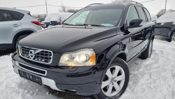 Black Volvo XC90 2014 in Siauliai, with an engine capacity of 2.40 L and mileage of 225 thousand km for 12000 €, photo 1 on AUTOMOTO.COM.LV