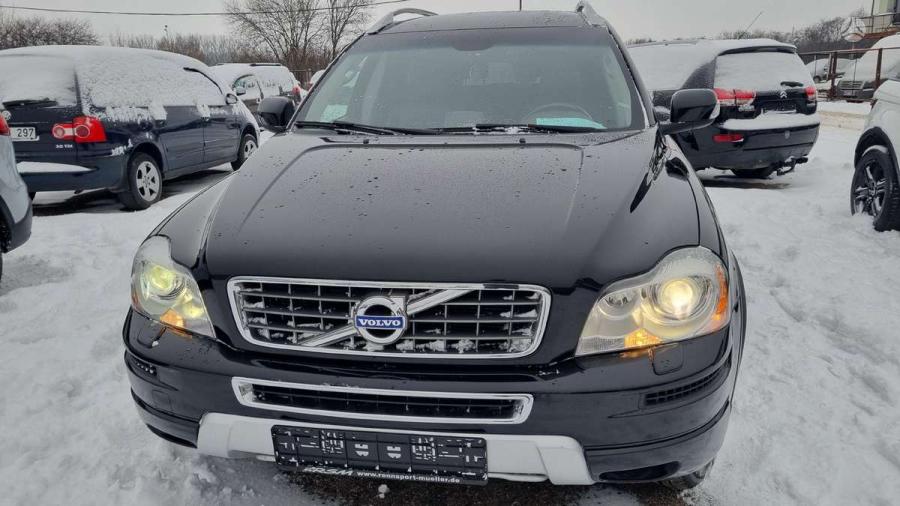 Melns Volvo XC90 2014 Šauļi, ar dzinēja tilpumu 2.40 L un nobraukumu 225 tūkst. km par 12200 €, foto 9 vietnē AUTOMOTO.COM.LV