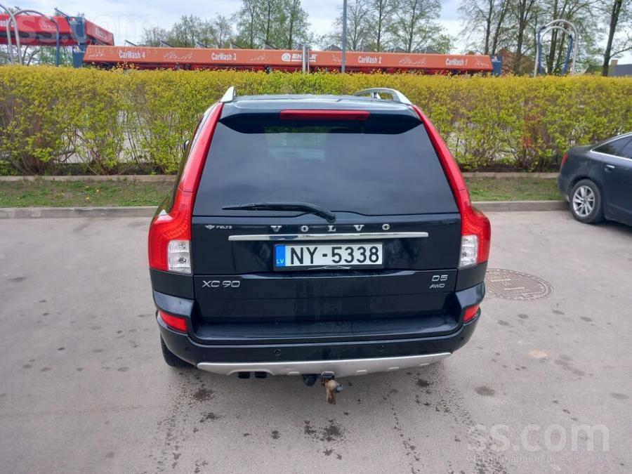 Melns Volvo XC90 2014 Jelgava, ar dzinēja tilpumu 2.40 L un nobraukumu 225 tūkst. km par 11400 €, foto 6 vietnē AUTOMOTO.COM.LV