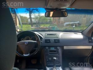 Melns Volvo XC90 2014 Jelgava, ar dzinēja tilpumu 2.40 L un nobraukumu 225 tūkst. km par 11400 €, foto 9 vietnē AUTOMOTO.COM.LV