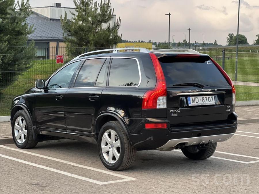 Melns Volvo XC90 2014 Rīga, ar dzinēja tilpumu 2.40 L un nobraukumu 312 tūkst. km par 9890 €, foto 5 vietnē AUTOMOTO.COM.LV