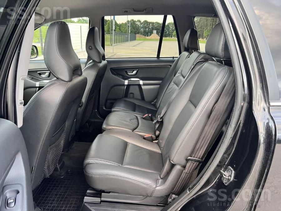 Melns Volvo XC90 2014 Rīga, ar dzinēja tilpumu 2.40 L un nobraukumu 312 tūkst. km par 9890 €, foto 7 vietnē AUTOMOTO.COM.LV