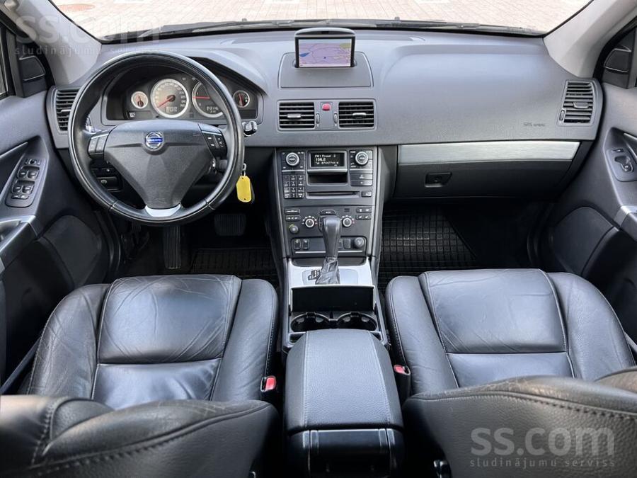 Melns Volvo XC90 2014 Rīga, ar dzinēja tilpumu 2.40 L un nobraukumu 312 tūkst. km par 9890 €, foto 8 vietnē AUTOMOTO.COM.LV
