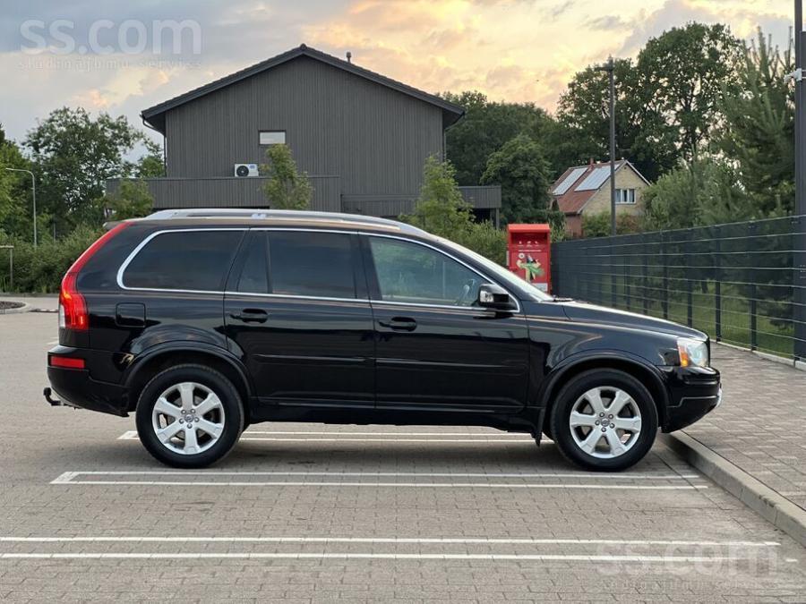 Melns Volvo XC90 2014 Rīga, ar dzinēja tilpumu 2.40 L un nobraukumu 312 tūkst. km par 9890 €, foto 14 vietnē AUTOMOTO.COM.LV