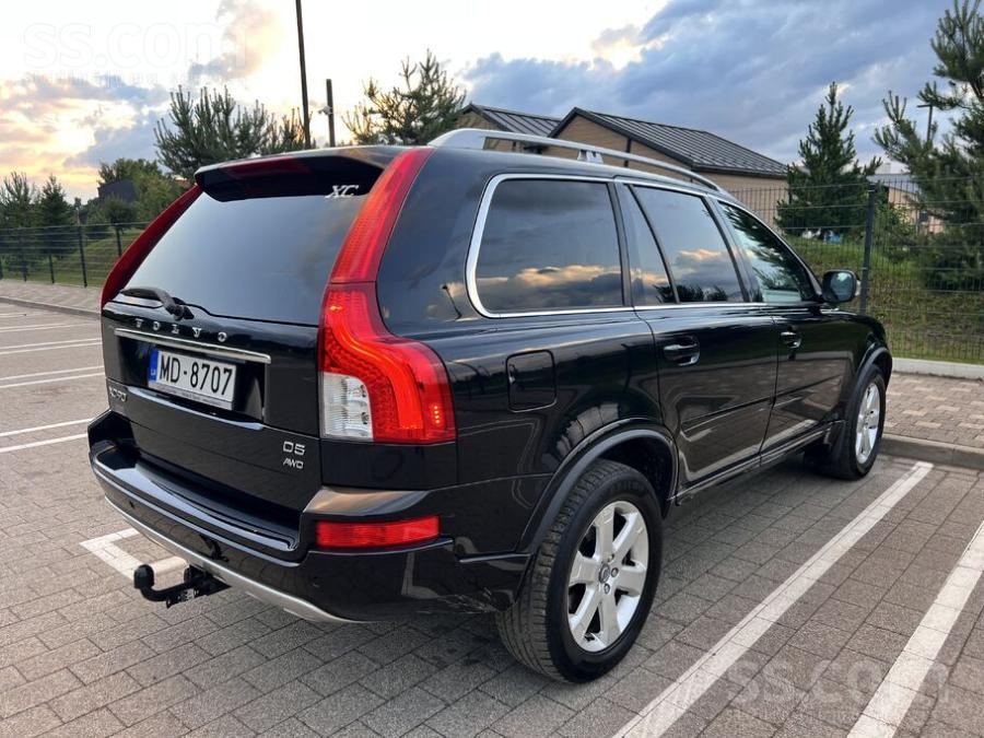 Melns Volvo XC90 2014 Rīga, ar dzinēja tilpumu 2.40 L un nobraukumu 312 tūkst. km par 9890 €, foto 18 vietnē AUTOMOTO.COM.LV