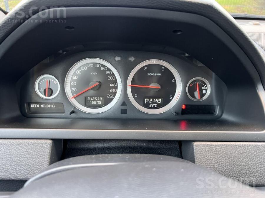 Melns Volvo XC90 2014 Rīga, ar dzinēja tilpumu 2.40 L un nobraukumu 312 tūkst. km par 9890 €, foto 23 vietnē AUTOMOTO.COM.LV