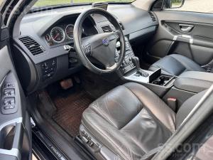 Melns Volvo XC90 2014 Rīga, ar dzinēja tilpumu 2.40 L un nobraukumu 312 tūkst. km par 9890 €, foto 24 vietnē AUTOMOTO.COM.LV
