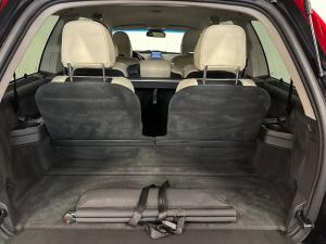 Black Volvo XC90 2014 in Jurmala, with an engine capacity of 2.40 L and mileage of 272 thousand km for 13950 €, photo 30 on AUTOMOTO.COM.LV