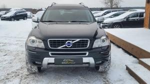 Black Volvo XC90 2014 in Riga, with an engine capacity of 2.40 L and mileage of 200 thousand km for 13990 €, photo 3 on AUTOMOTO.COM.LV