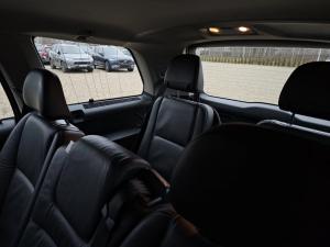 Black Volvo XC90 2014 in Riga, with an engine capacity of 2.40 L and mileage of 275 thousand km for 12700 €, photo 3 on AUTOMOTO.COM.LV