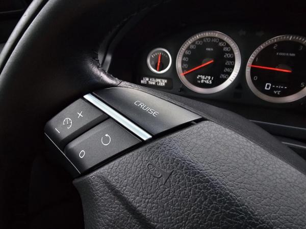 Melns Volvo XC90 2014 Rīga, ar dzinēja tilpumu 2.40 L un nobraukumu 275 tūkst. km par 12700 €, foto 5 vietnē AUTOMOTO.COM.LV