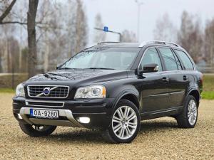 Black Volvo XC90 2014 in Riga, with an engine capacity of 2.40 L and mileage of 275 thousand km for 12700 €, photo 14 on AUTOMOTO.COM.LV