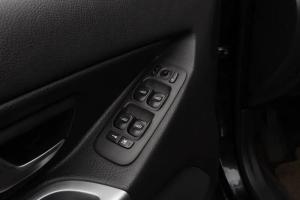 Melns Volvo XC90 2014 Jelgava, ar dzinēja tilpumu 2.40 L un nobraukumu 311 tūkst. km par 12500 €, foto 12 vietnē AUTOMOTO.COM.LV