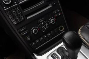 Melns Volvo XC90 2014 Jelgava, ar dzinēja tilpumu 2.40 L un nobraukumu 311 tūkst. km par 12500 €, foto 15 vietnē AUTOMOTO.COM.LV