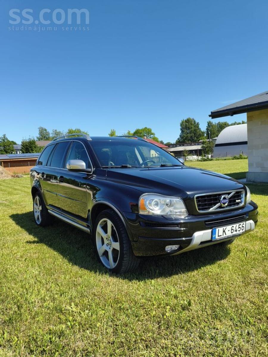 Melns Volvo XC90 2014 Rīga, ar dzinēja tilpumu 2.40 L un nobraukumu 322 tūkst. km par 12900 €, foto 1 vietnē AUTOMOTO.COM.LV