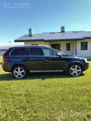Melns Volvo XC90 2014 Rīga, ar dzinēja tilpumu 2.40 L un nobraukumu 322 tūkst. km par 12900 €, foto 3 vietnē AUTOMOTO.COM.LV