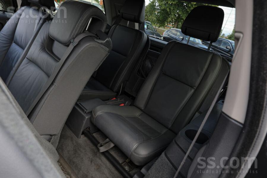 Melns Volvo XC90 2014 Jelgava, ar dzinēja tilpumu 2.40 L un nobraukumu 0 tūkst. km par 11500 €, foto 25 vietnē AUTOMOTO.COM.LV