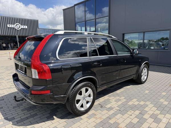 Melns Volvo XC90 2014 Šauļi, ar dzinēja tilpumu 2.40 L un nobraukumu 289 tūkst. km par 10600 €, foto 2 vietnē AUTOMOTO.COM.LV