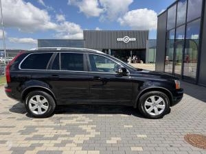Melns Volvo XC90 2014 Šauļi, ar dzinēja tilpumu 2.40 L un nobraukumu 289 tūkst. km par 10600 €, foto 9 vietnē AUTOMOTO.COM.LV