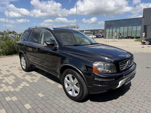 Melns Volvo XC90 2014 Šauļi, ar dzinēja tilpumu 2.40 L un nobraukumu 289 tūkst. km par 10600 €, foto 9 vietnē AUTOMOTO.COM.LV