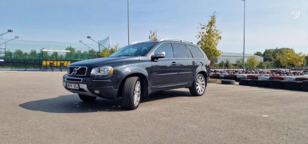 Black Volvo XC90 2014 in Siauliai, with an engine capacity of 3.20 L and mileage of 170 thousand km for 12000 €, photo 1 on AUTOMOTO.COM.LV
