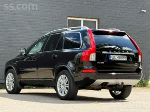 Melns Volvo XC90 2014 Tukums, ar dzinēja tilpumu 2.40 L un nobraukumu 217 tūkst. km par 13700 €, foto 4 vietnē AUTOMOTO.COM.LV