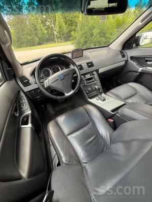 Melns Volvo XC90 2014 Tukums, ar dzinēja tilpumu 2.40 L un nobraukumu 217 tūkst. km par 13700 €, foto 5 vietnē AUTOMOTO.COM.LV