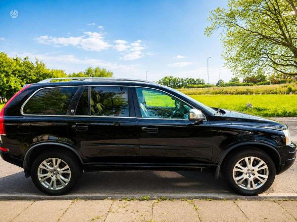 Melns Volvo XC90 2014 Klaipėda, ar dzinēja tilpumu 3.20 L un nobraukumu 280 tūkst. km par 8100 €, foto 3 vietnē AUTOMOTO.COM.LV