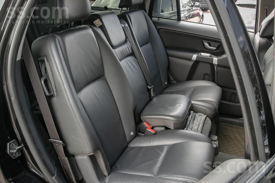 Melns Volvo XC90 2014 Tukums, ar dzinēja tilpumu 2.40 L un nobraukumu 217 tūkst. km par 13490 €, foto 11 vietnē AUTOMOTO.COM.LV
