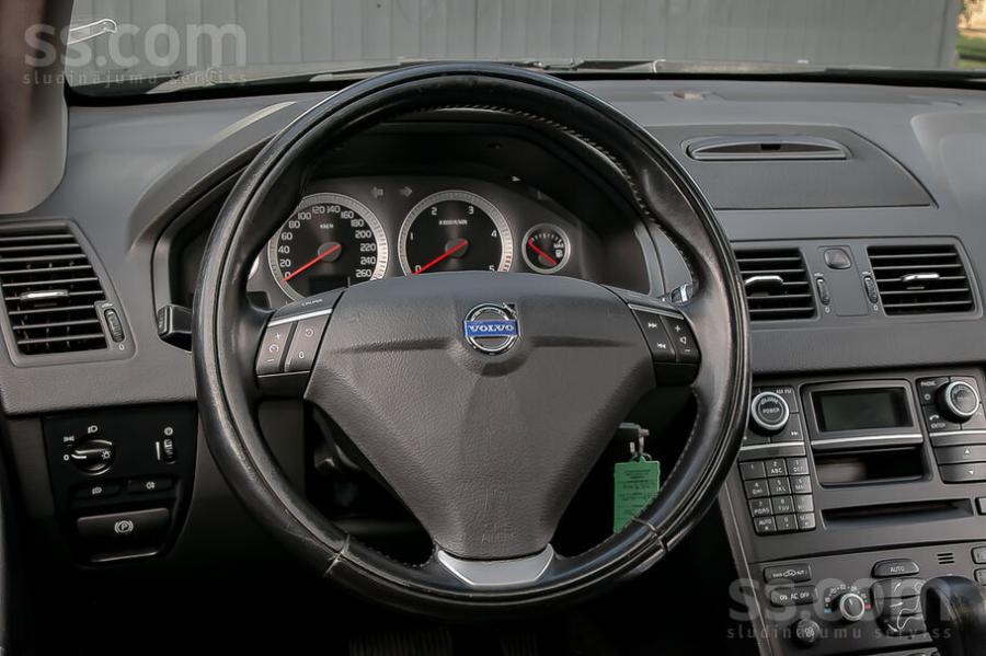 Melns Volvo XC90 2014 Tukums, ar dzinēja tilpumu 2.40 L un nobraukumu 217 tūkst. km par 13490 €, foto 15 vietnē AUTOMOTO.COM.LV
