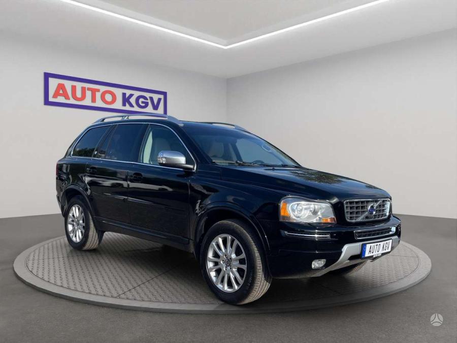 Black Volvo XC90 2014 in Vilnius, with an engine capacity of 3.20 L and mileage of 220 thousand km for 10999 €, photo 8 on AUTOMOTO.COM.LV