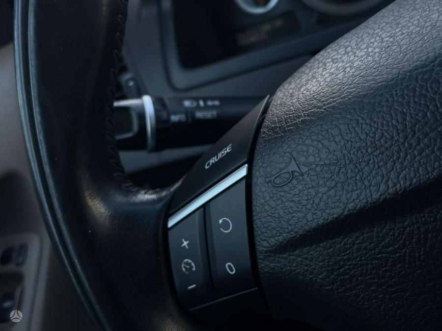 Black Volvo XC90 2014 in Vilnius, with an engine capacity of 3.20 L and mileage of 220 thousand km for 10999 €, photo 18 on AUTOMOTO.COM.LV