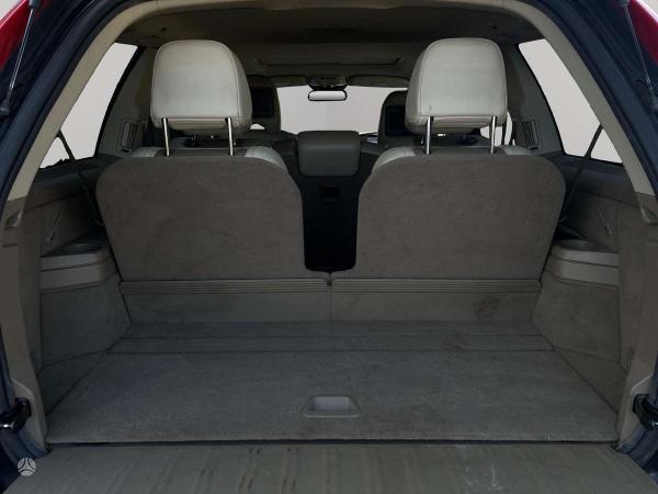 Black Volvo XC90 2014 in Vilnius, with an engine capacity of 3.20 L and mileage of 220 thousand km for 10999 €, photo 10 on AUTOMOTO.COM.LV