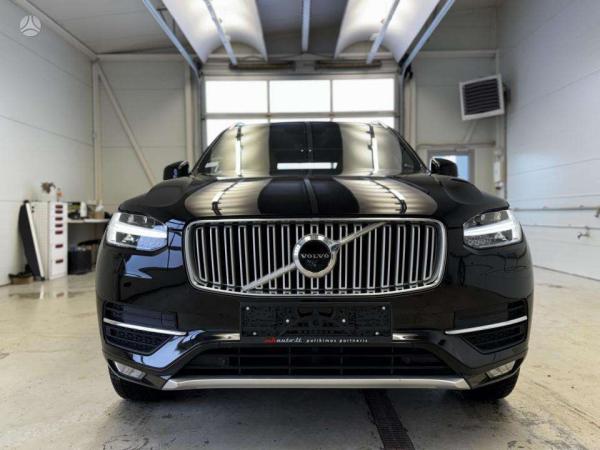 Black Volvo XC90 2015 in Radviliskis, with an engine capacity of 1.97 L and mileage of 167 thousand km for 22950 €, photo 2 on AUTOMOTO.COM.LV