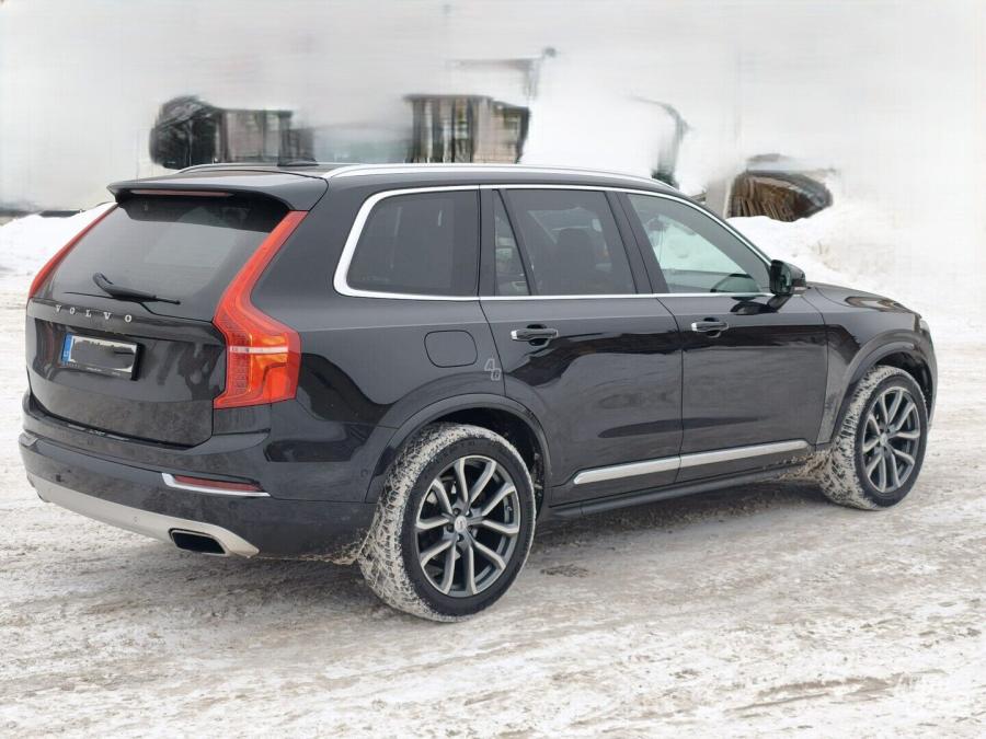 Melns Volvo XC90 2015 Viļņa, ar dzinēja tilpumu 2.00 L un nobraukumu 262 tūkst. km par 23600 €, foto 14 vietnē AUTOMOTO.COM.LV