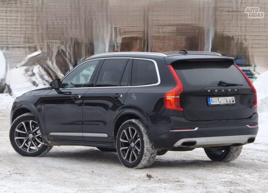 Black Volvo XC90 2015 in Vilnius, with an engine capacity of 2.00 L and mileage of 262 thousand km for 23600 €, photo 9 on AUTOMOTO.COM.LV