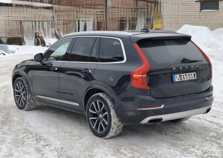 Black Volvo XC90 2015 in Vilnius, with an engine capacity of 2.00 L and mileage of 262 thousand km for 23600 €, photo 16 on AUTOMOTO.COM.LV