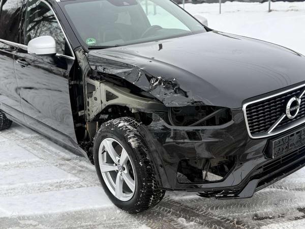Melns Volvo XC90 2015 Raseiniai, ar dzinēja tilpumu 1.97 L un nobraukumu 171 tūkst. km par 12650 €, foto 7 vietnē AUTOMOTO.COM.LV